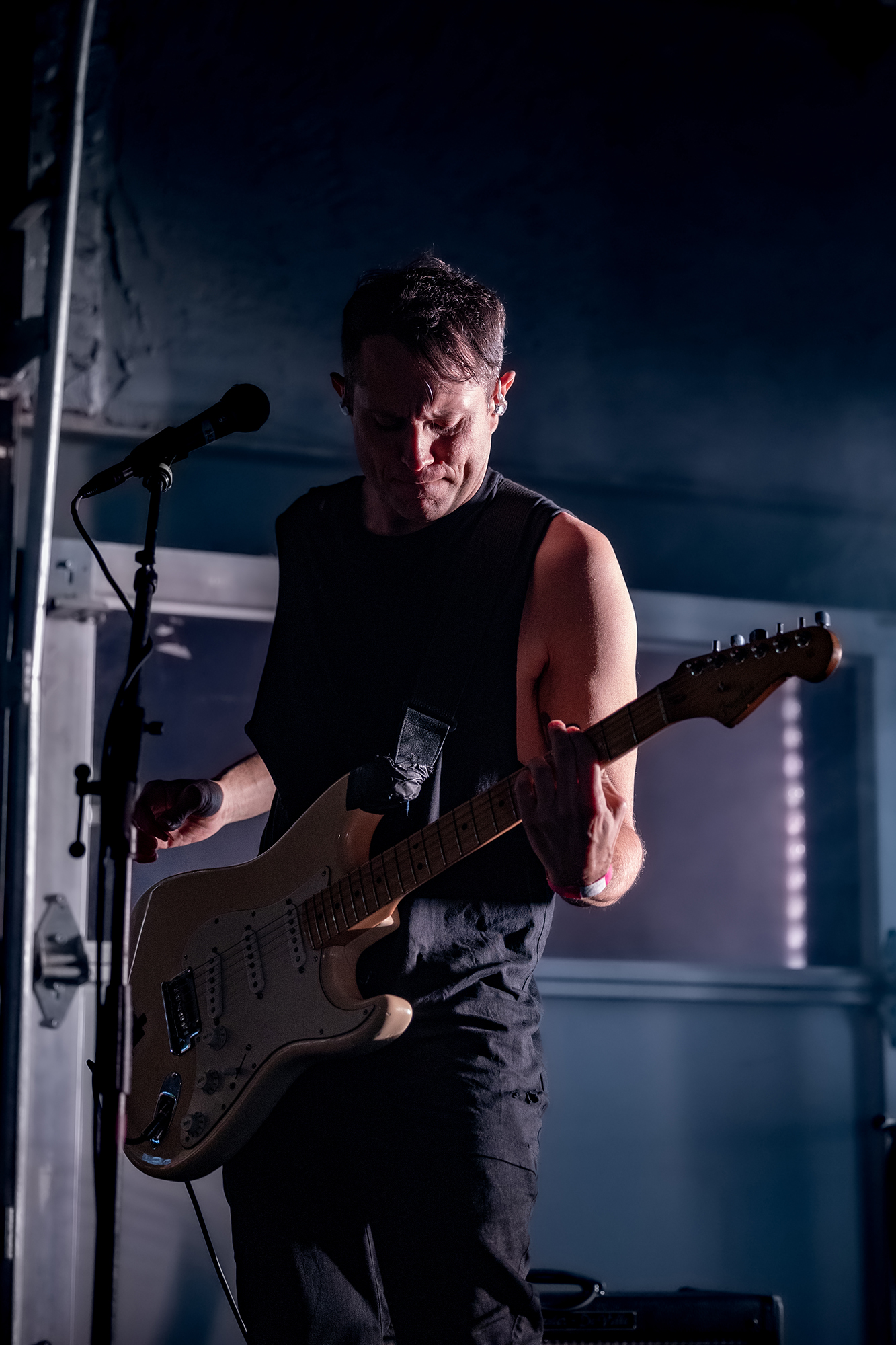 Concert Review: Health at the A&R Music Bar | Flush the Fashion